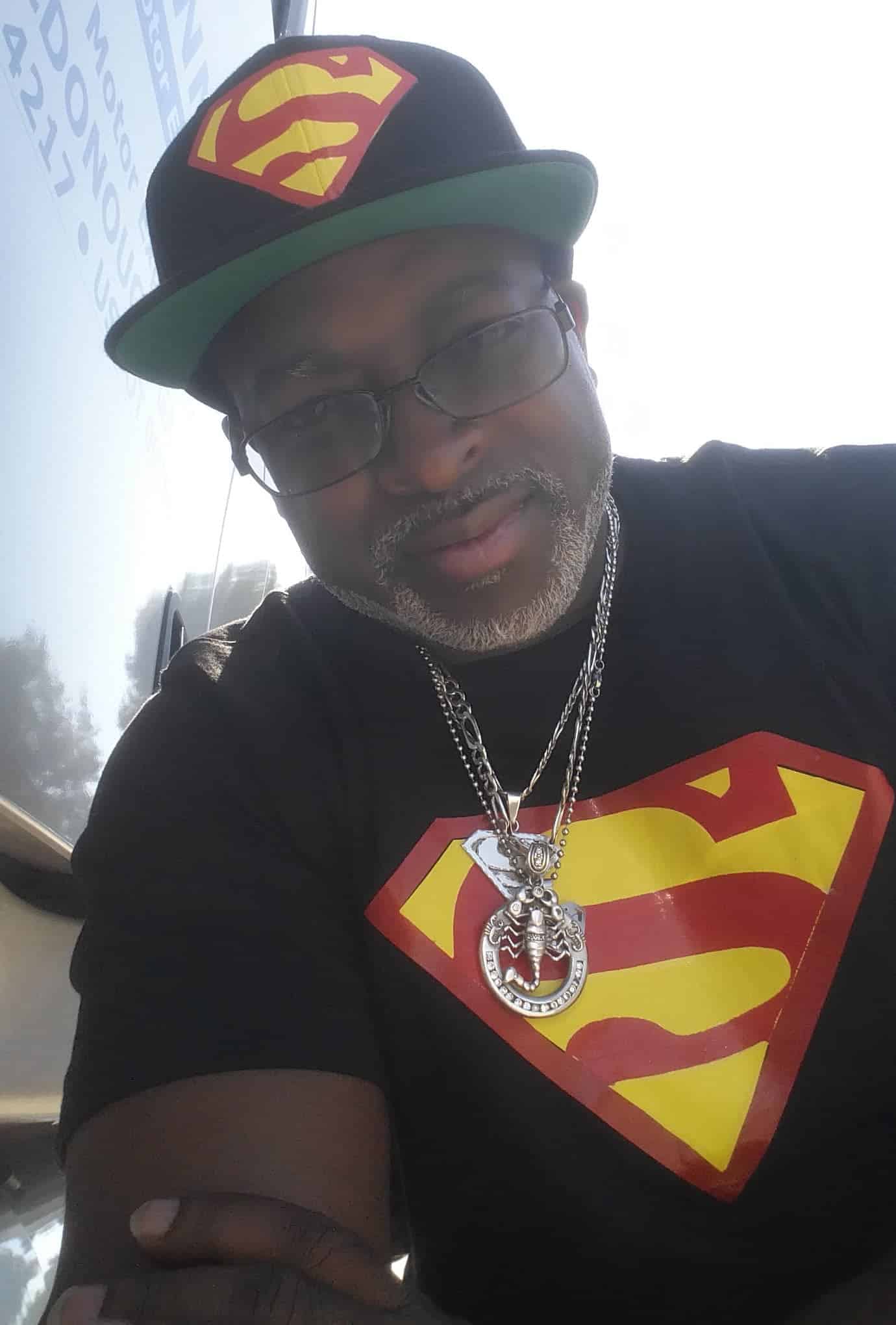 7 Tips for Managing E-Logs From “Superman” Owner Operator | Bennett ...